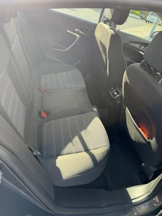 Opel Insignia 2016, dökkgrár sjálfskipting dísel (136 hö) – 225 ...